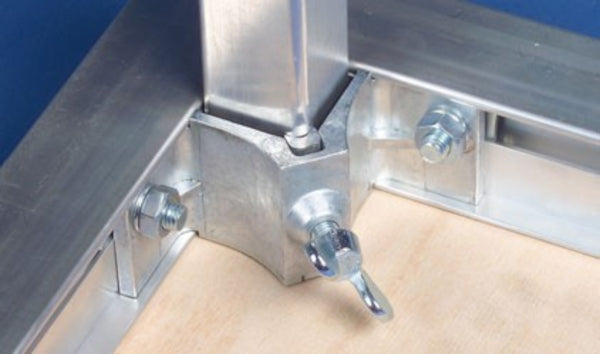 Corner casting 40 x 40 including bolts (excludes wing bolt and jam ...